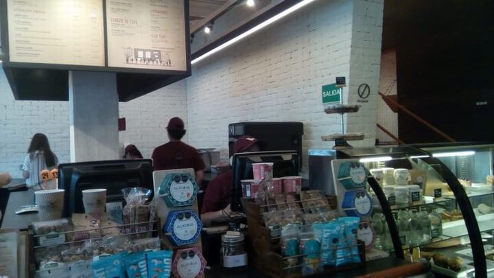 BCP inaugura BCP Café, una experiencia innovadora, con foco en lo digital y el autoservicio ...