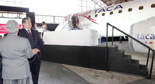 Taca Airlines presenta su moderna flota de aviones con presencia de ...